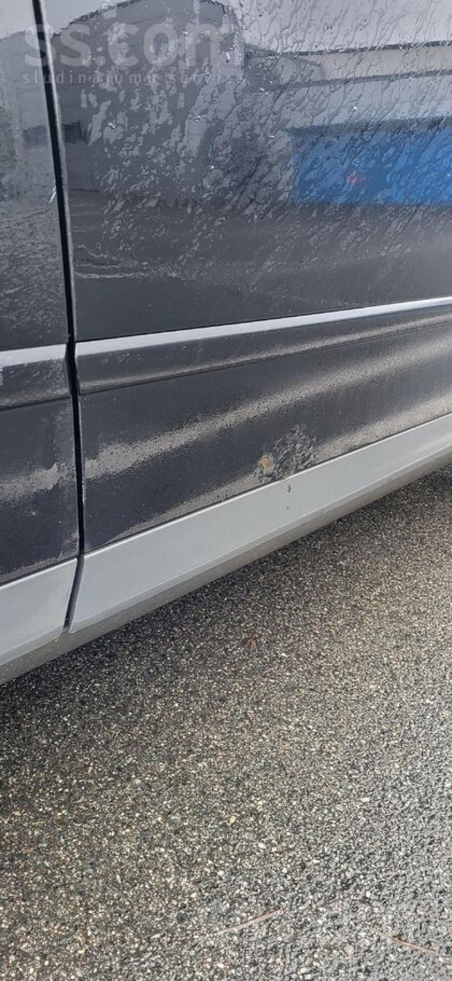 Melns Audi A4 2002 Rīga, ar dzinēja tilpumu 2.00 L un nobraukumu 260 tūkst. km par 1505 €, foto 10 vietnē AUTOMOTO.COM.LV