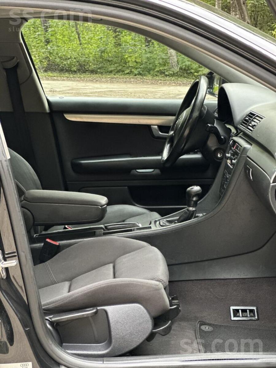 Melns Audi A4 2002 Rīga, ar dzinēja tilpumu 2.50 L un nobraukumu 0 tūkst. km par 1390 €, foto 13 vietnē AUTOMOTO.COM.LV
