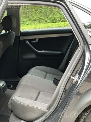 Melns Audi A4 2002 Rīga, ar dzinēja tilpumu 2.50 L un nobraukumu 0 tūkst. km par 1390 €, foto 14 vietnē AUTOMOTO.COM.LV