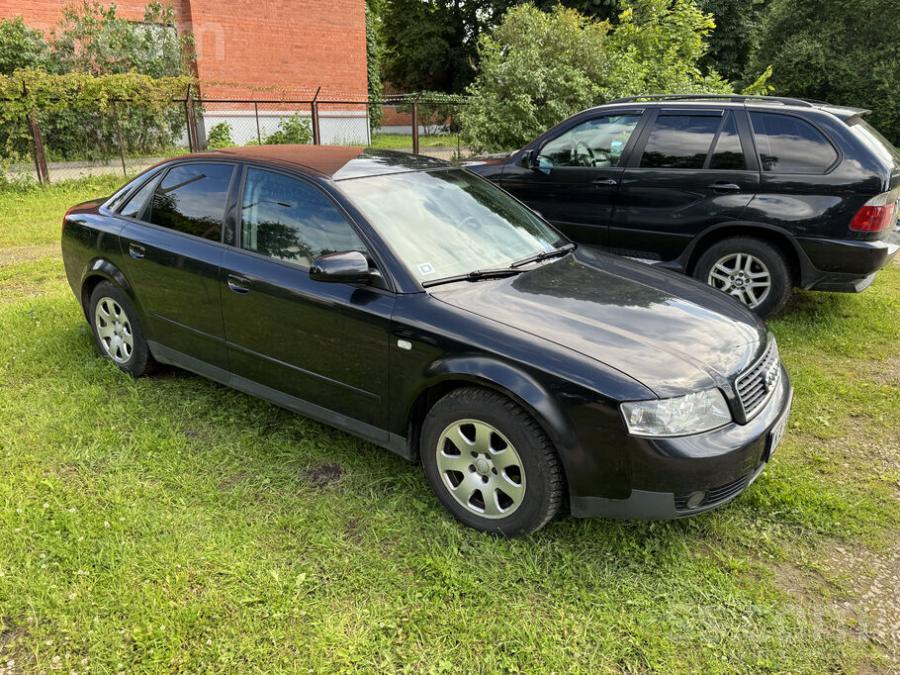 Black Audi A4 2003 in Riga, with an engine capacity of 1.90 L and mileage of 335 thousand km for 1500 €, photo 20 on AUTOMOTO.COM.LV