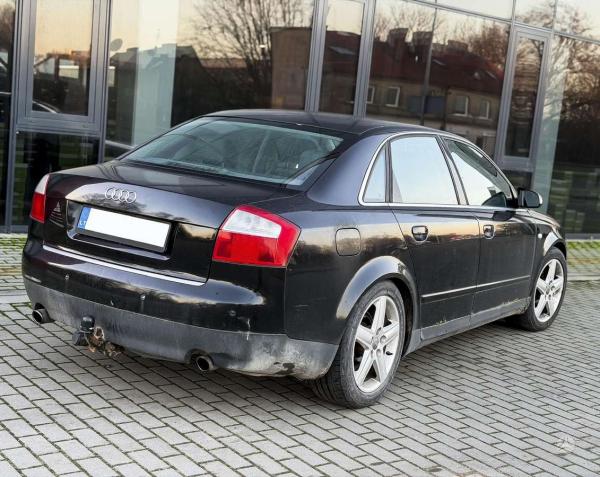 Black Audi A4 2003 in Klaipeda, with an engine capacity of 1.80 L and mileage of 270 thousand km for 1050 €, photo 4 on AUTOMOTO.COM.LV
