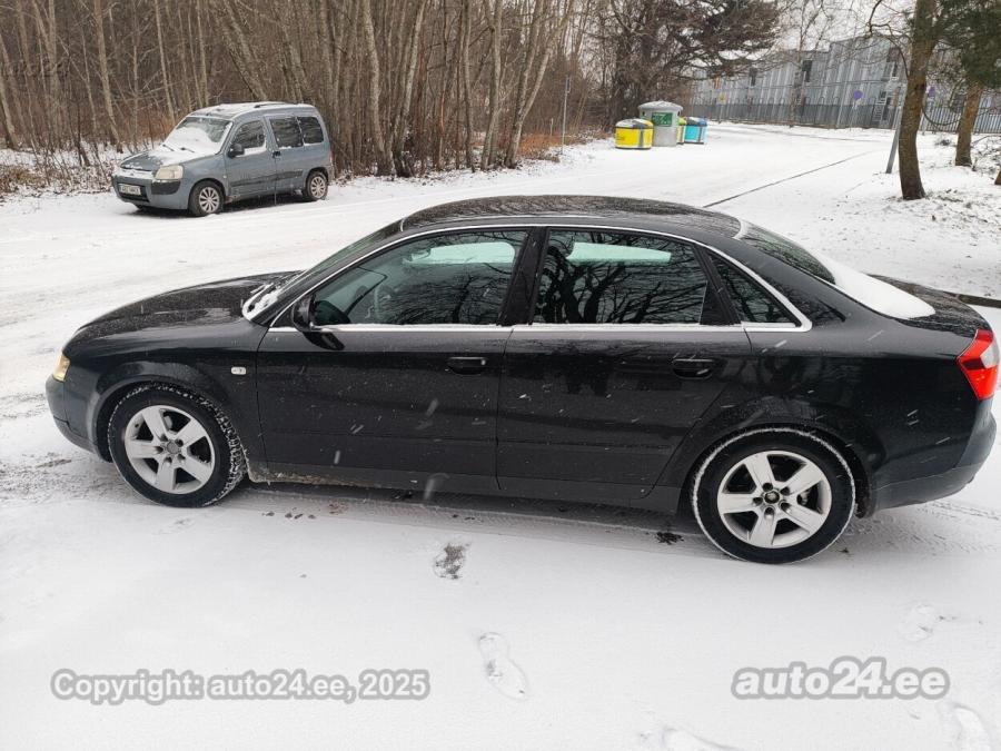 Melns Audi A4 2003 Tallina, ar dzinēja tilpumu 2.00 L un nobraukumu 210 tūkst. km par 1990 €, foto 6 vietnē AUTOMOTO.COM.LV