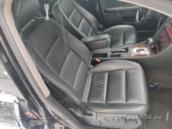 Melns Audi A4 2003 Tallina, ar dzinēja tilpumu 2.00 L un nobraukumu 210 tūkst. km par 1990 €, foto 11 vietnē AUTOMOTO.COM.LV