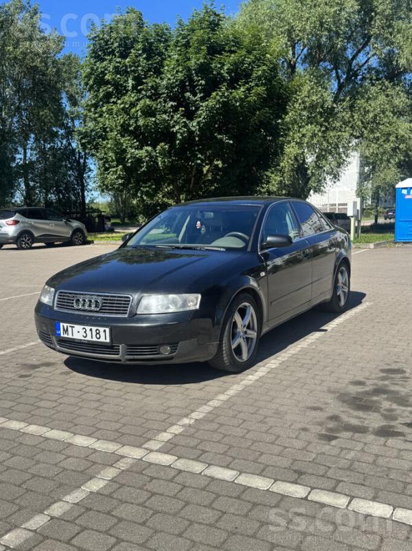 Черный Ауди А4 2003 в Рига, объемом двигателя 1.90 л и пробегом 453 тыс. км за 1950 €, фото 1 на AUTOMOTO.COM.LV