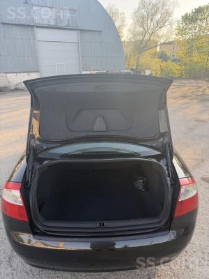 Melns Audi A4 2003 Liepāja, ar dzinēja tilpumu 1.90 L un nobraukumu 313 tūkst. km par 2350 €, foto 7 vietnē AUTOMOTO.COM.LV