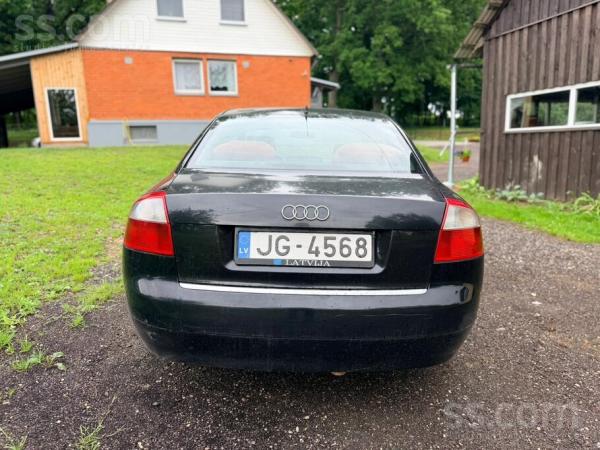 Black Audi A4 2003 in Valka, with an engine capacity of 1.90 L and mileage of 376 thousand km for 1650 €, photo 4 on AUTOMOTO.COM.LV