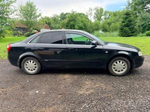 Black Audi A4 2003 in Valka, with an engine capacity of 1.90 L and mileage of 376 thousand km for 1650 €, photo 6 on AUTOMOTO.COM.LV