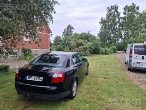 Черный Ауди А4 2003 в Рига, объемом двигателя 1.60 л и пробегом 353 тыс. км за 800 €, фото  на AUTOMOTO.COM.LV