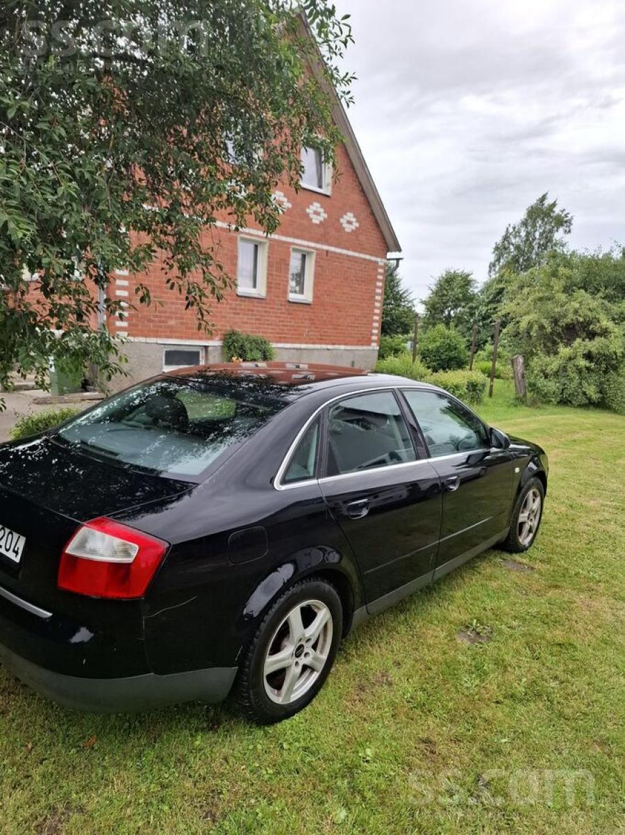 Melns Audi A4 2003 Rīga, ar dzinēja tilpumu 1.60 L un nobraukumu 353 tūkst. km par 800 €, foto 6 vietnē AUTOMOTO.COM.LV