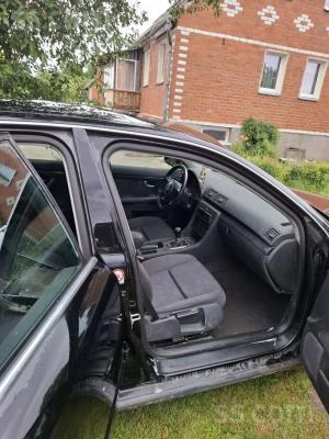Melns Audi A4 2003 Rīga, ar dzinēja tilpumu 1.60 L un nobraukumu 353 tūkst. km par 800 €, foto 9 vietnē AUTOMOTO.COM.LV