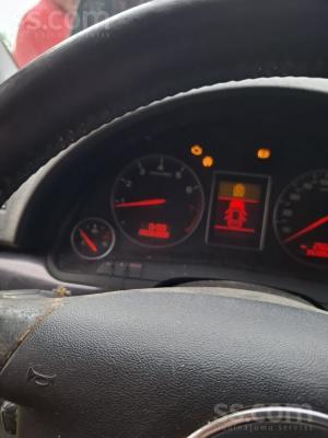 Melns Audi A4 2003 Rīga, ar dzinēja tilpumu 1.60 L un nobraukumu 353 tūkst. km par 800 €, foto 13 vietnē AUTOMOTO.COM.LV