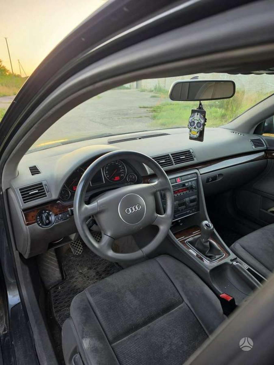 Melns Audi A4 2003 Viļņa, ar dzinēja tilpumu 2.00 L un nobraukumu 430 tūkst. km par 999 €, foto 7 vietnē AUTOMOTO.COM.LV