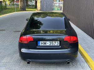 Black Audi A4 2004 in Riga, with an engine capacity of 2.00 L and mileage of 276 thousand km for 2490 €, photo 7 on AUTOMOTO.COM.LV