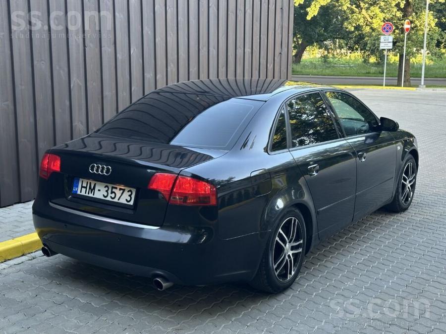 Black Audi A4 2004 in Riga, with an engine capacity of 2.00 L and mileage of 276 thousand km for 2490 €, photo 10 on AUTOMOTO.COM.LV