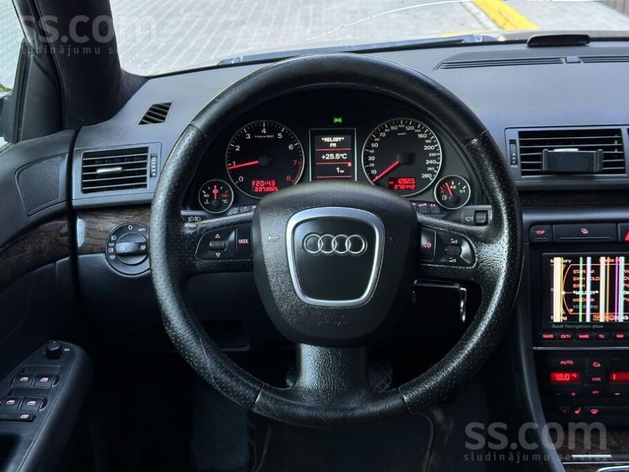 Black Audi A4 2004 in Riga, with an engine capacity of 2.00 L and mileage of 276 thousand km for 2490 €, photo 16 on AUTOMOTO.COM.LV