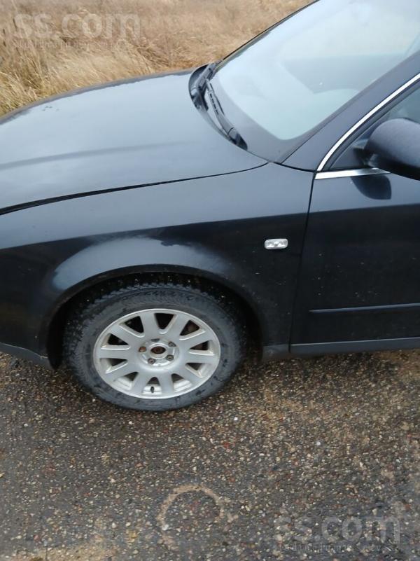Melns Audi A4 2004 Kuldīga, ar dzinēja tilpumu 2.00 L un nobraukumu 305 tūkst. km par 1300 €, foto 3 vietnē AUTOMOTO.COM.LV