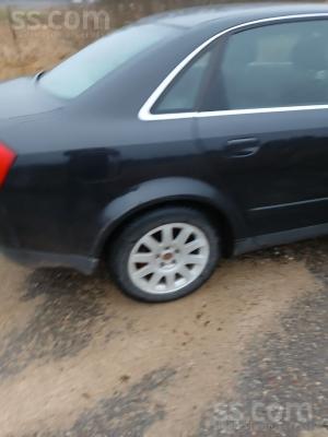 Melns Audi A4 2004 Kuldīga, ar dzinēja tilpumu 2.00 L un nobraukumu 305 tūkst. km par 1300 €, foto 6 vietnē AUTOMOTO.COM.LV