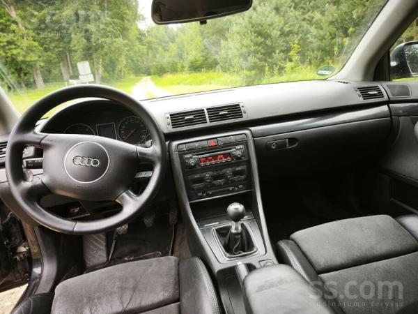 Black Audi A4 2004 in Bauska, with an engine capacity of 2.50 L and mileage of 427 thousand km for 1000 €, photo 3 on AUTOMOTO.COM.LV