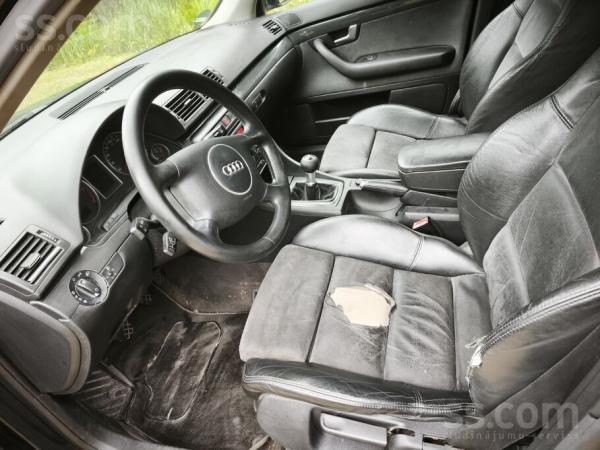 Black Audi A4 2004 in Bauska, with an engine capacity of 2.50 L and mileage of 427 thousand km for 1000 €, photo 6 on AUTOMOTO.COM.LV