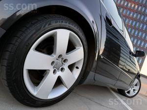 Black Audi A4 2004 in Riga, with an engine capacity of 1.90 L and mileage of 351 thousand km for 1790 €, photo 19 on AUTOMOTO.COM.LV