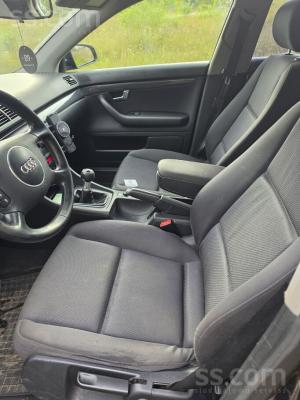 Black Audi A4 2004 in Daugavpils, with an engine capacity of 2.50 L and mileage of 339 thousand km for 1250 €, photo 6 on AUTOMOTO.COM.LV