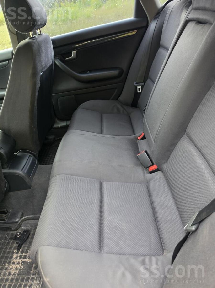 Black Audi A4 2004 in Daugavpils, with an engine capacity of 2.50 L and mileage of 339 thousand km for 1250 €, photo 7 on AUTOMOTO.COM.LV