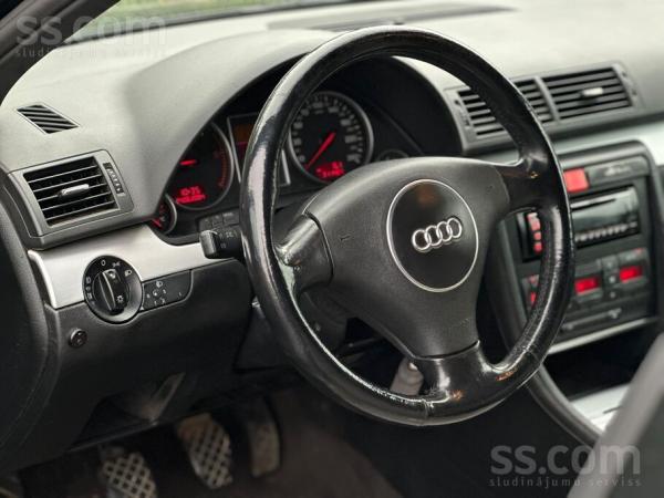 Melns Audi A4 2004 Jelgava, ar dzinēja tilpumu 1.90 L un nobraukumu 0 tūkst. km par 1750 €, foto 10 vietnē AUTOMOTO.COM.LV