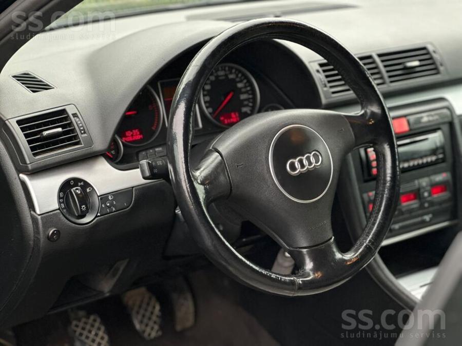 Melns Audi A4 2004 Jelgava, ar dzinēja tilpumu 1.90 L un nobraukumu 0 tūkst. km par 1750 €, foto 10 vietnē AUTOMOTO.COM.LV