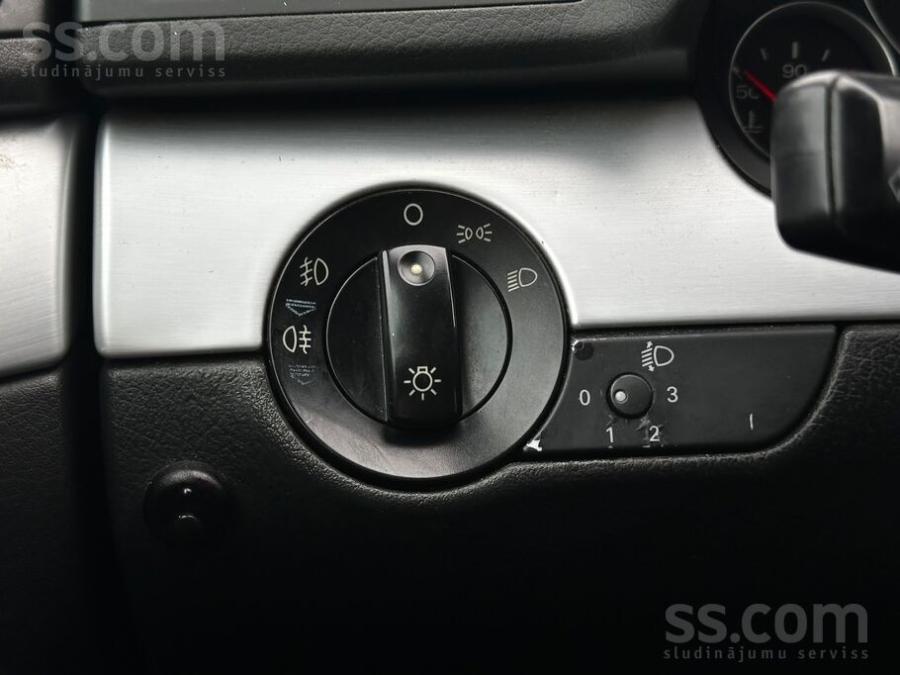 Melns Audi A4 2004 Jelgava, ar dzinēja tilpumu 1.90 L un nobraukumu 0 tūkst. km par 1750 €, foto 20 vietnē AUTOMOTO.COM.LV