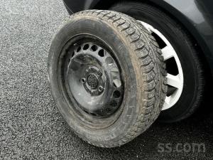 Melns Audi A4 2004 Jelgava, ar dzinēja tilpumu 1.90 L un nobraukumu 0 tūkst. km par 1750 €, foto 28 vietnē AUTOMOTO.COM.LV