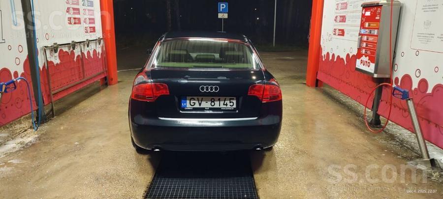 Melns Audi A4 2005 Rīga, ar dzinēja tilpumu 2.50 L un nobraukumu 241 tūkst. km par 2500 €, foto 2 vietnē AUTOMOTO.COM.LV