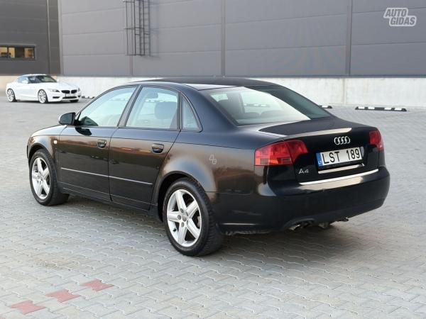 Black Audi A4 2005 in Siauliai, with an engine capacity of 2.00 L and mileage of 295 thousand km for 2500 €, photo 2 on AUTOMOTO.COM.LV
