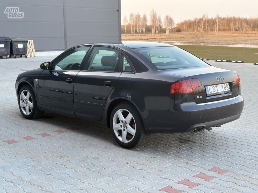 Black Audi A4 2005 in Siauliai, with an engine capacity of 2.00 L and mileage of 295 thousand km for 2500 €, photo 6 on AUTOMOTO.COM.LV