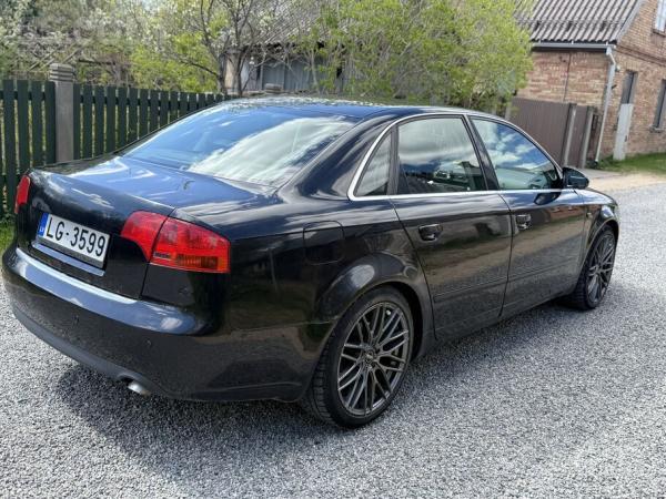 Melns Audi A4 2005 Kuldīga, ar dzinēja tilpumu 3.00 L un nobraukumu 400 tūkst. km par 2400 €, foto 5 vietnē AUTOMOTO.COM.LV