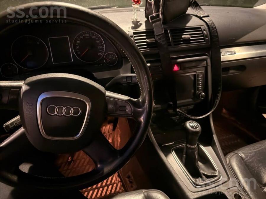 Black Audi A4 2005 in Riga, with an engine capacity of 2.50 L and mileage of 420 thousand km for 1400 €, photo 8 on AUTOMOTO.COM.LV