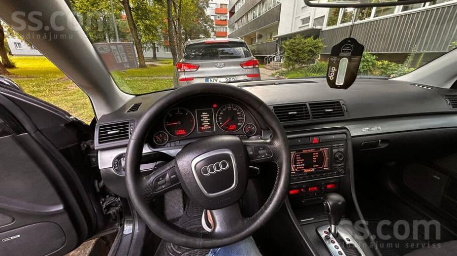 Melns Audi A4 2005 Rīga, ar dzinēja tilpumu 3.00 L un nobraukumu 322 tūkst. km par 2600 €, foto 9 vietnē AUTOMOTO.COM.LV