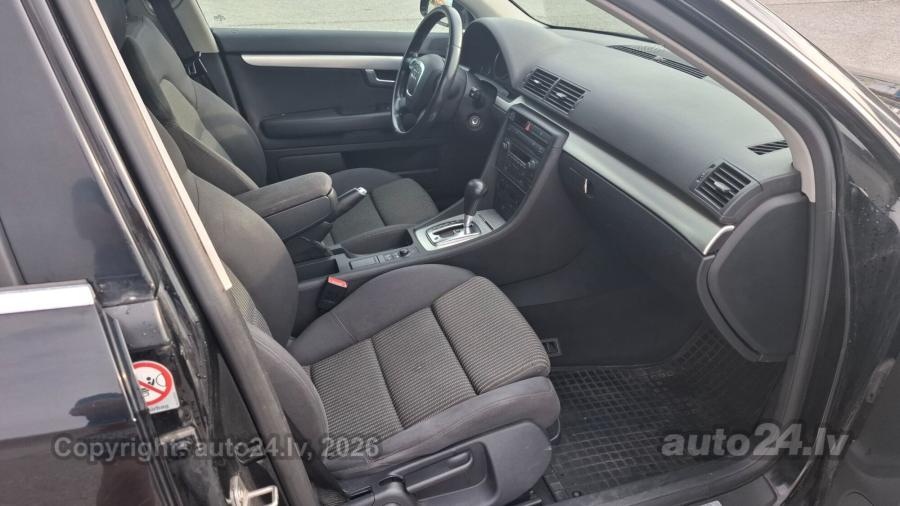 Melns Audi A4 2005 Tallina, ar dzinēja tilpumu 2.00 L un nobraukumu 341 tūkst. km par 2200 €, foto 9 vietnē AUTOMOTO.COM.LV