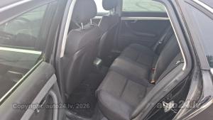 Melns Audi A4 2005 Tallina, ar dzinēja tilpumu 2.00 L un nobraukumu 341 tūkst. km par 2200 €, foto 10 vietnē AUTOMOTO.COM.LV