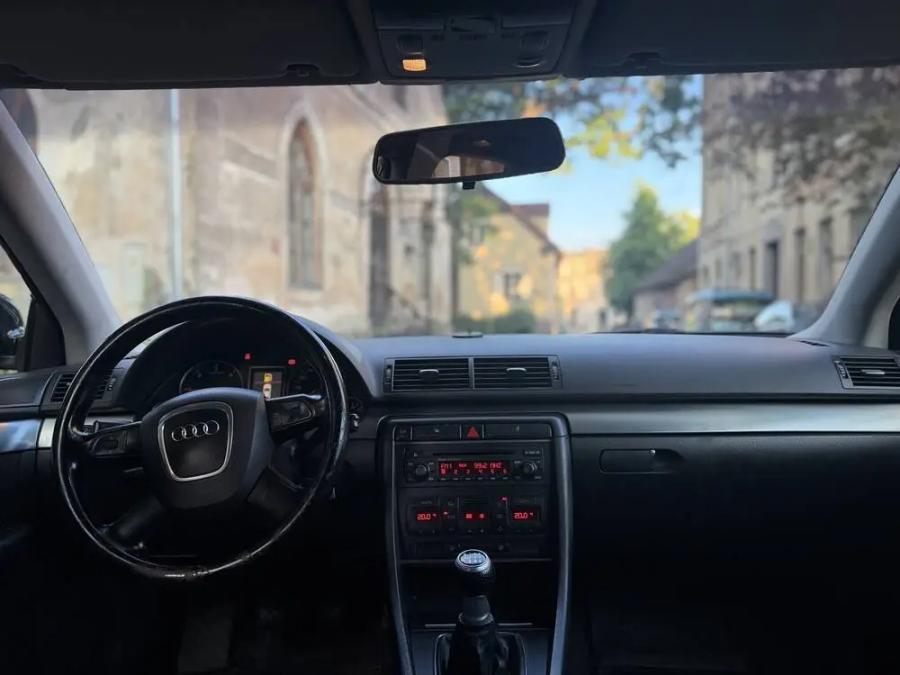 Black Audi A4 2005 in Cesis, with an engine capacity of 2.00 L and mileage of 296 thousand km for 1990 €, photo 13 on AUTOMOTO.COM.LV