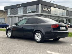 Melns Audi A4 2005 Narva, ar dzinēja tilpumu 1.90 L un nobraukumu 353 tūkst. km par 1499 €, foto 7 vietnē AUTOMOTO.COM.LV