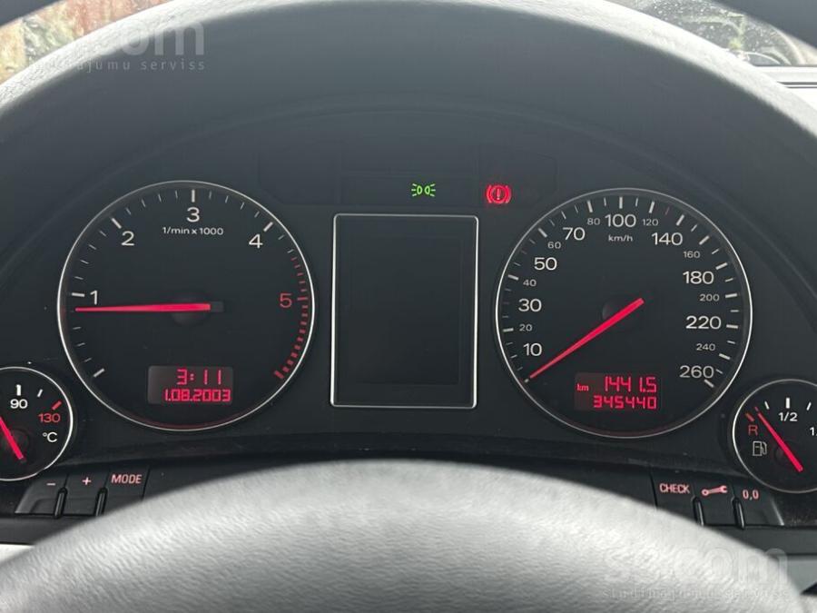 Melns Audi A4 2005 Tukums, ar dzinēja tilpumu 1.90 L un nobraukumu 345 tūkst. km par 1500 €, foto 12 vietnē AUTOMOTO.COM.LV