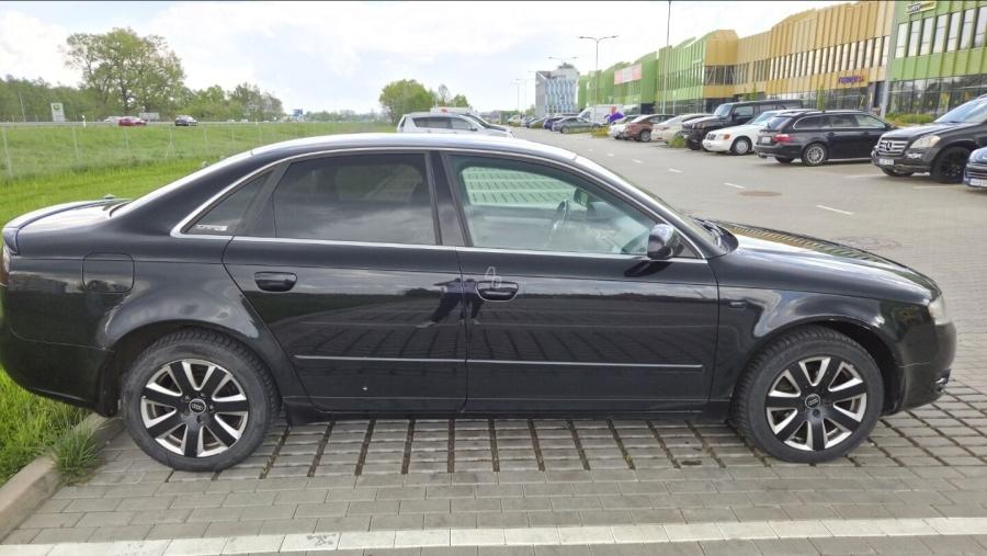 Melns Audi A4 2005 Viļņa, ar dzinēja tilpumu 2.00 L un nobraukumu 381 tūkst. km par 2400 €, foto 10 vietnē AUTOMOTO.COM.LV