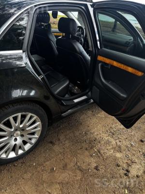 Melns Audi A4 2005 Rīga, ar dzinēja tilpumu 3.00 L un nobraukumu 371 tūkst. km par 2900 €, foto 14 vietnē AUTOMOTO.COM.LV