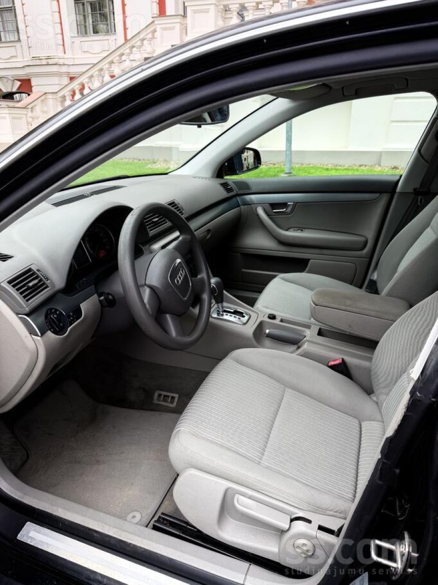 Melns Audi A4 2005 Jelgava, ar dzinēja tilpumu 2.00 L un nobraukumu 206 tūkst. km par 3000 €, foto 9 vietnē AUTOMOTO.COM.LV