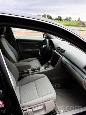 Melns Audi A4 2005 Jelgava, ar dzinēja tilpumu 2.00 L un nobraukumu 206 tūkst. km par 3000 €, foto 10 vietnē AUTOMOTO.COM.LV