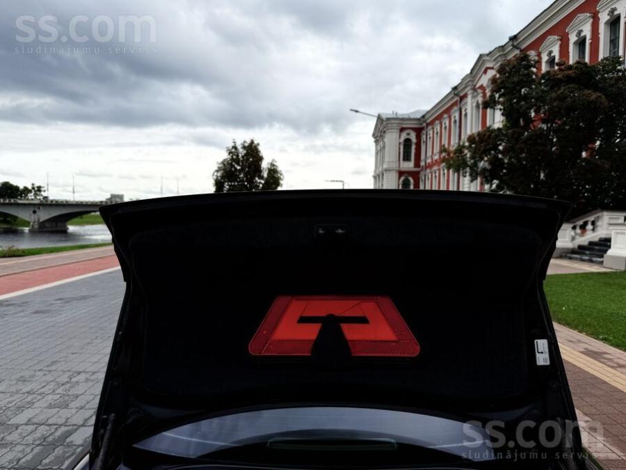 Melns Audi A4 2005 Jelgava, ar dzinēja tilpumu 2.00 L un nobraukumu 206 tūkst. km par 3000 €, foto 13 vietnē AUTOMOTO.COM.LV