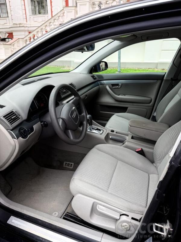 Audi A4 2005 Jelgava vietnÄ Melns Audi A4 2005 Jelgava, ar dzinÄja tilpumu 2.00 L un nobraukumu 206 tÅ«kst. km par 3000 ā¬, foto 9 vietnÄ AUTOMOTO.COM.LV