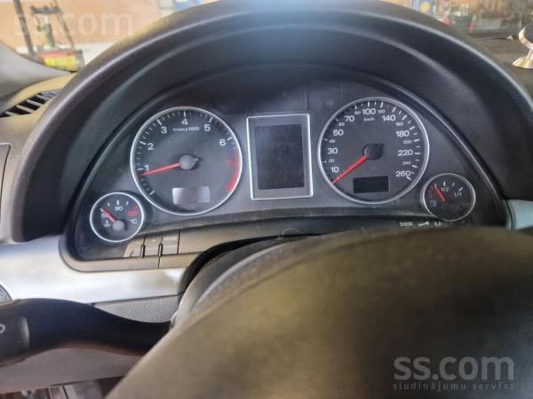 Black Audi A4 2005 in Valka, with an engine capacity of 2.00 L and mileage of 15 thousand km for 2500 €, photo 4 on AUTOMOTO.COM.LV