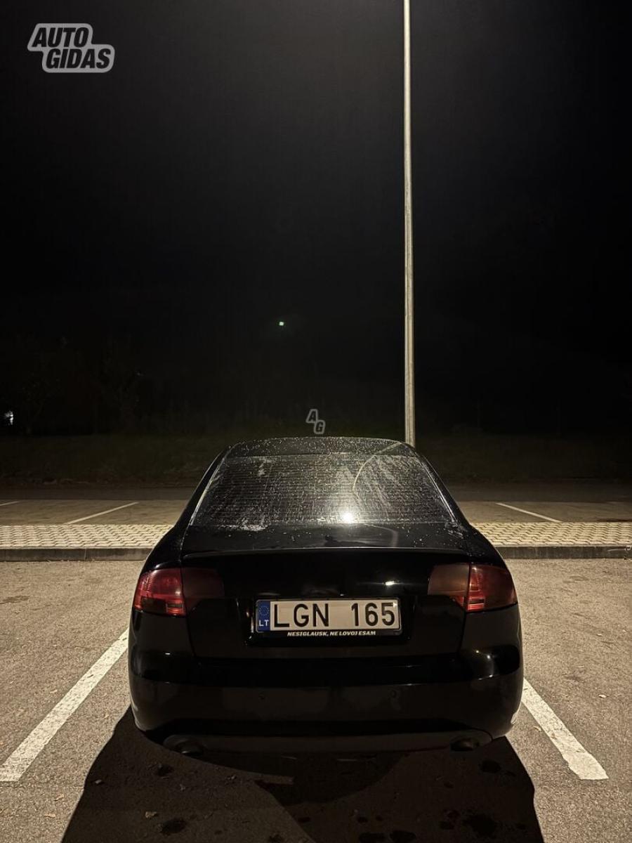Melns Audi A4 2005 Kupiškis, ar dzinēja tilpumu 2.50 L un nobraukumu 410 tūkst. km par 2000 €, foto 3 vietnē AUTOMOTO.COM.LV