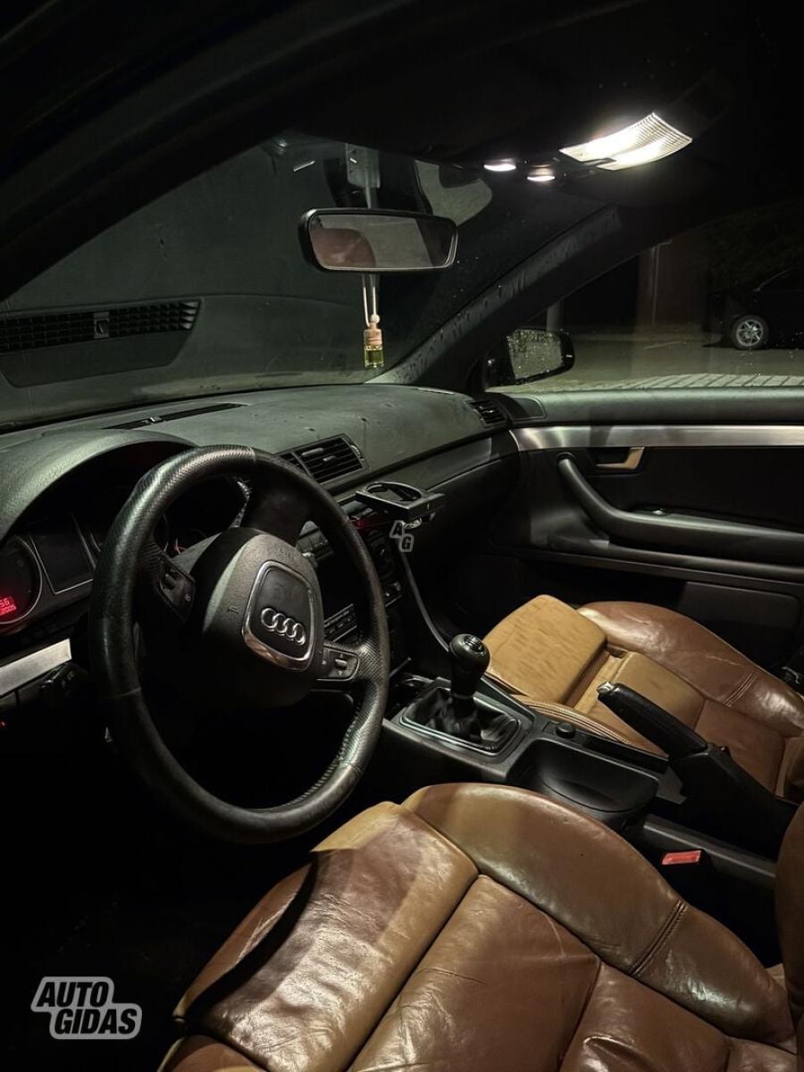 Melns Audi A4 2005 Kupiškis, ar dzinēja tilpumu 2.50 L un nobraukumu 410 tūkst. km par 2000 €, foto 8 vietnē AUTOMOTO.COM.LV